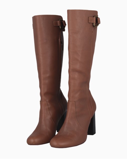 Ideias de looks com botas de cano longo - Cansei Vendi - Brechó de Luxo Online e Moda Circular